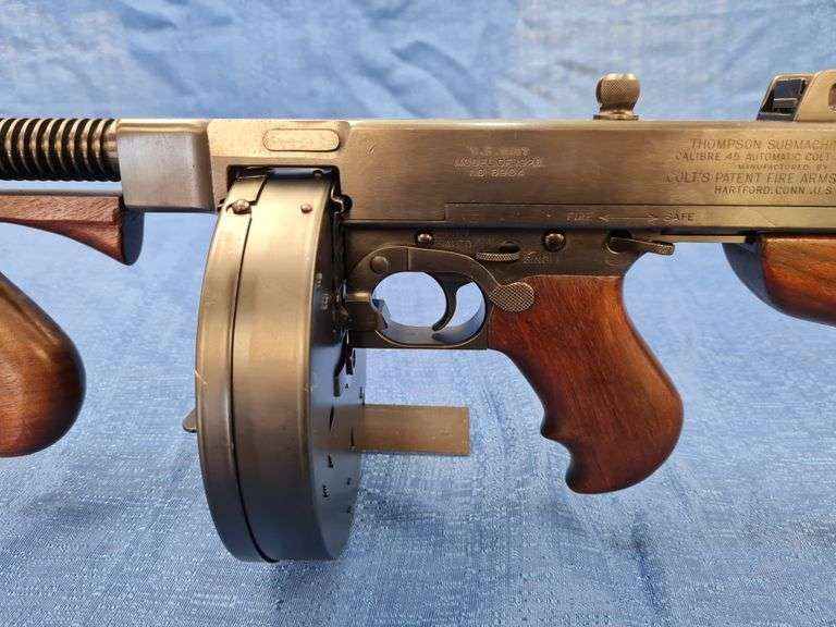 US Navy Thompson Fully Auto-Sub-Machine-gun - Auction Services LTD