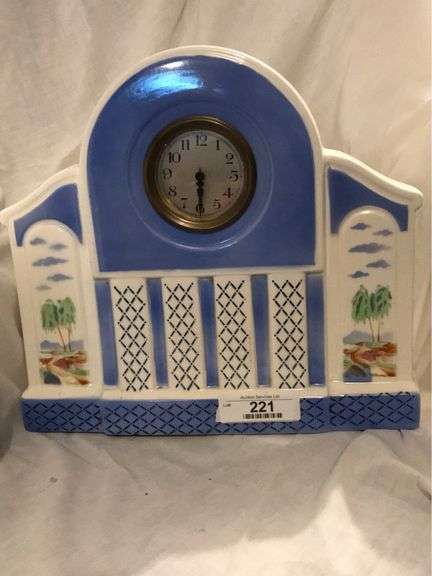 Ceramic clock - Auction Services LTD