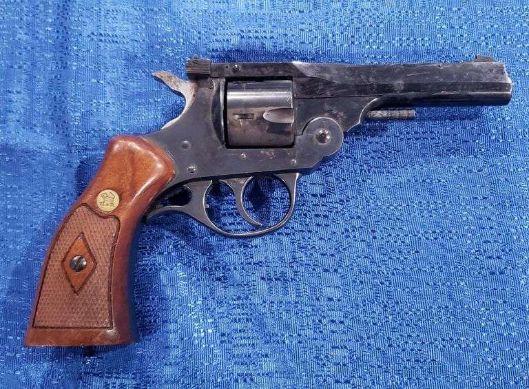H&R Inc. 38 S&W Revolver - Auction Services LTD