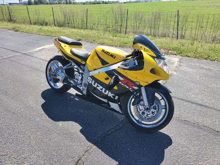 2001 Suzuki GSX-R6 - Auction Services LTD
