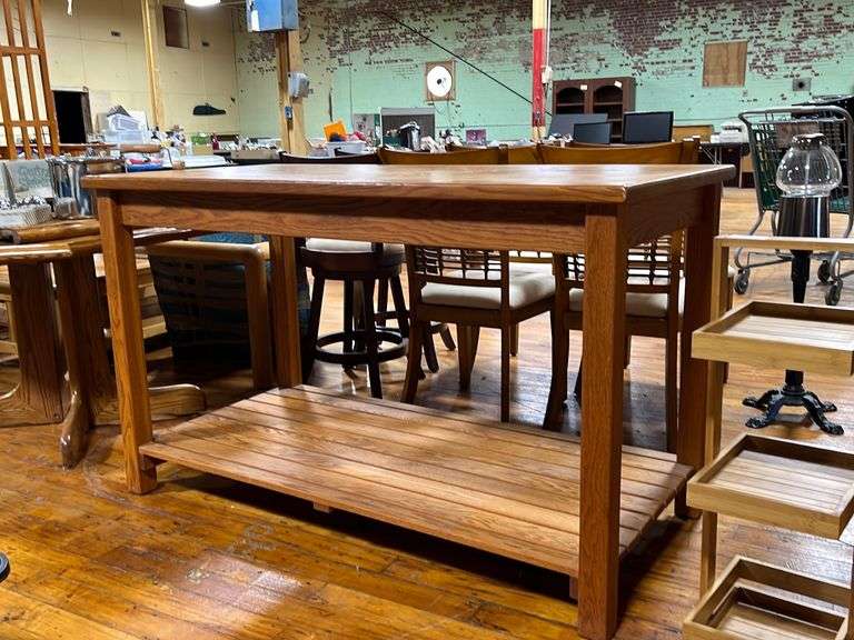 Kitchen island/work table - Auction Services LTD