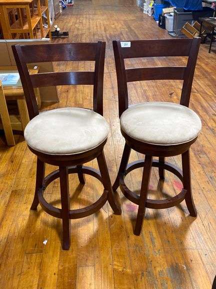 Bar stools - Auction Services LTD