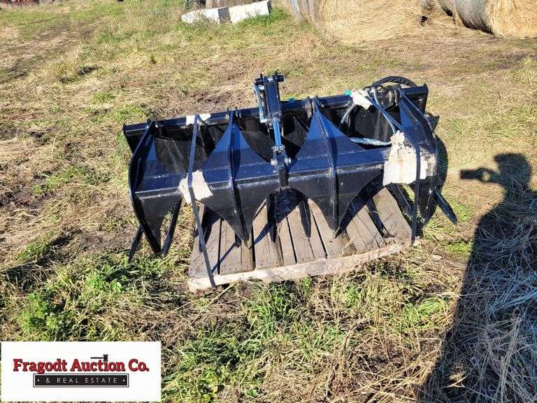Midsota 72" Manure Bucket with Grapple, Universal Hookups, Hoses and ...