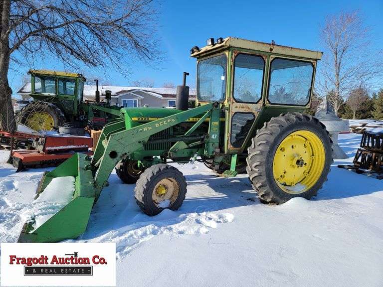 John Deere 2030 2wd Tractor with John Deere 47 Loader, 15.5-38 Rears ...