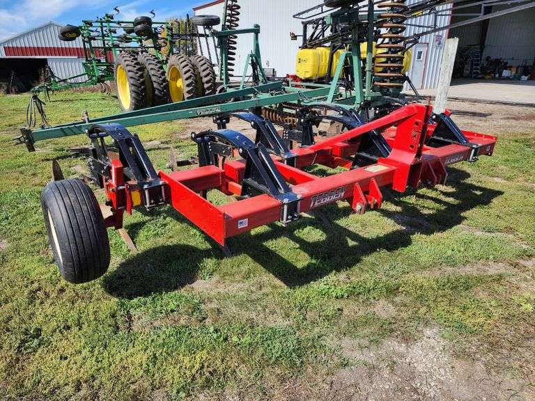 14’ Tebben 7 Shank Deep Till with Rear Closing Disks, 3pt, Adjustable 9 ...