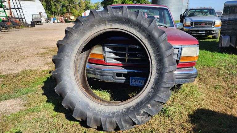 18.4x38 Alliance Premium 347 Tractor Tire - Fragodt Auction and Real ...