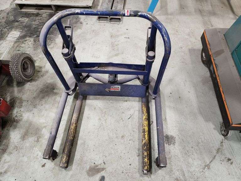 Lincoln Truck Tire Mover - Fragodt Auction and Real Estate LLC