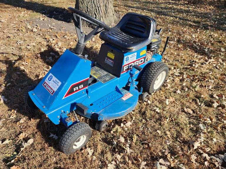 Ford R8 Lawn Mower, 8hp, 30” Deck, Runs and Drives - Fragodt Auction ...