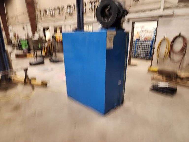250 Gallon Bulk Oil Dispenser Station – With Pump, Hose Reel and ...