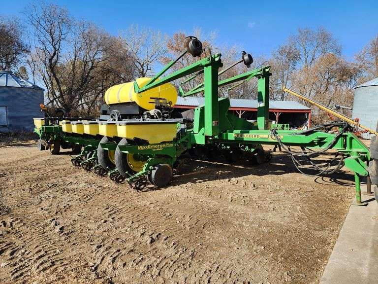 John Deere 1770 Planter, 16 Row 30”, 3 Bu Boxes, Pro Max Seed Disks ...