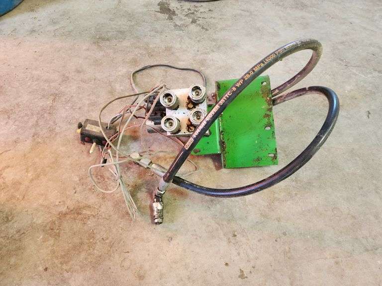 Hydraulic Splitter With Electric Switch For Back And Forth On Both hydraulic-splitter-with-electric-switch-for-back-and-forth-on-both