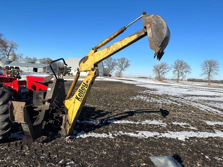 Kelly Farm Equipment Backhoe Attachment – PTO Pump, 2 Lever Controls ...