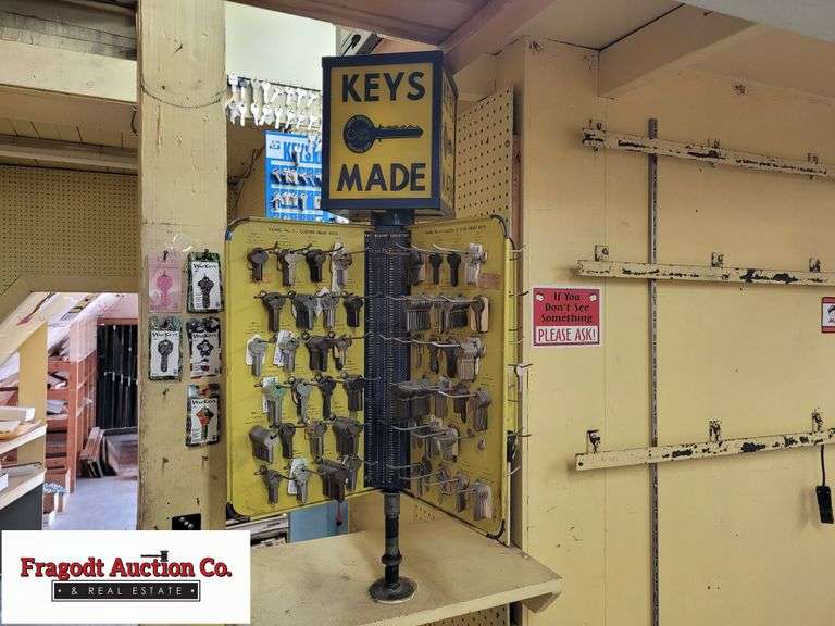 Key Blank Display Unit - Fragodt Auction and Real Estate LLC