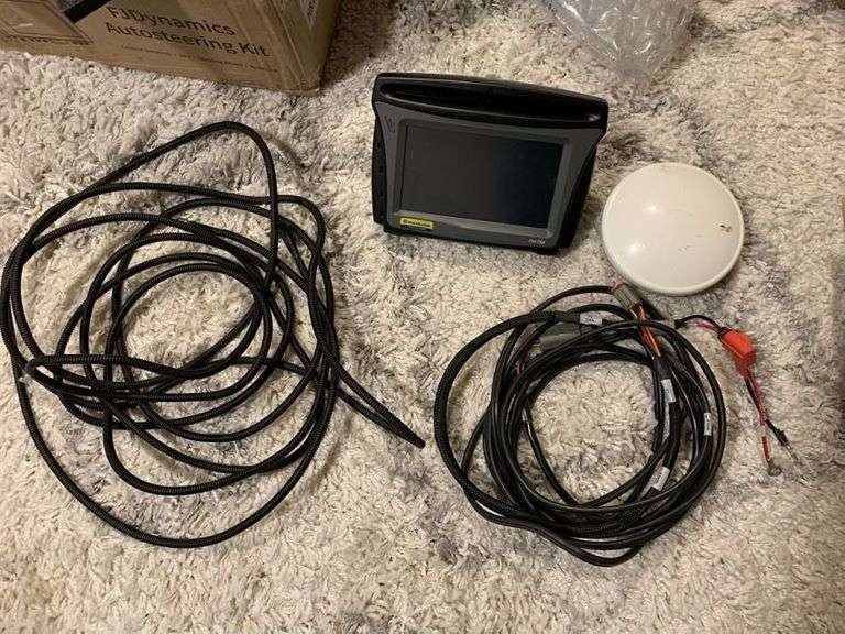 Trimble 750 (New Holland FM 750) With EZ Pilot Steering Motor, Includes ...