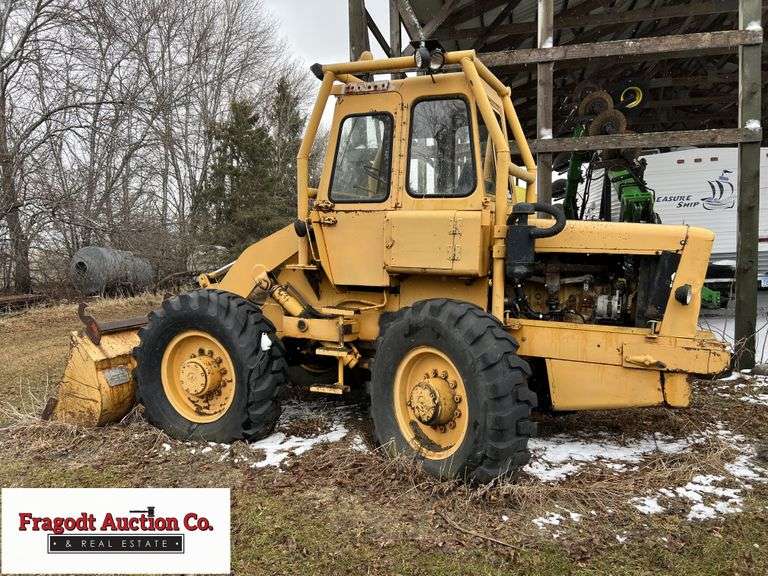 Hough Payloader in Non-Running Condition, IH 81" Bucket, 4wd, IH Inline ...