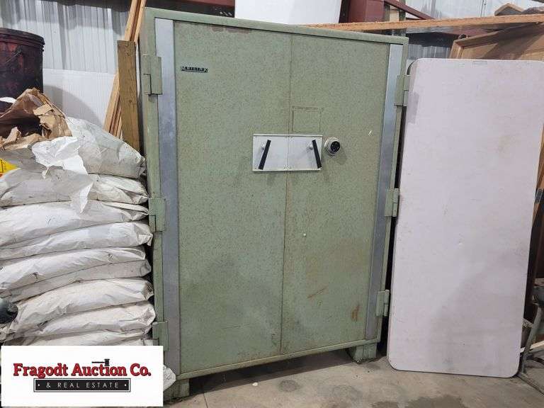 Meilink Floor Safe, Fireproof Safe, Locking Mechanism Works but ...