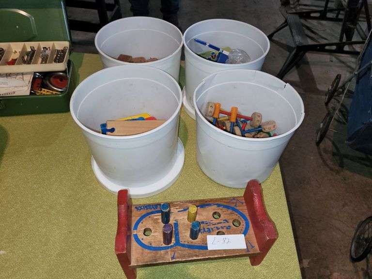 All Tinker Toys, Misc Wooden Block - Fragodt Auction and Real Estate LLC