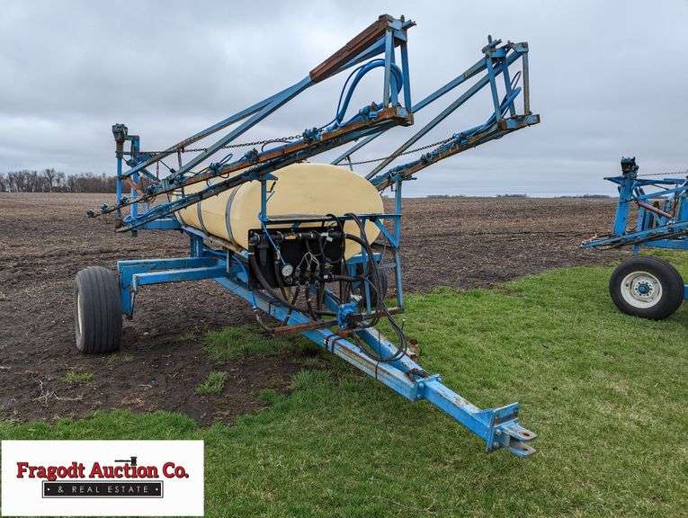 Blumhardt Sprayer on Single Axle Cart, 500 Gallon Tank, 60’ Booms Set ...