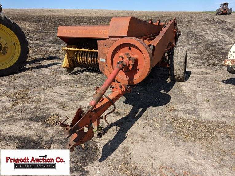 New Holland Hayliner 268 Square Baler, Rear Hitch, SN: 22419 - Fragodt ...