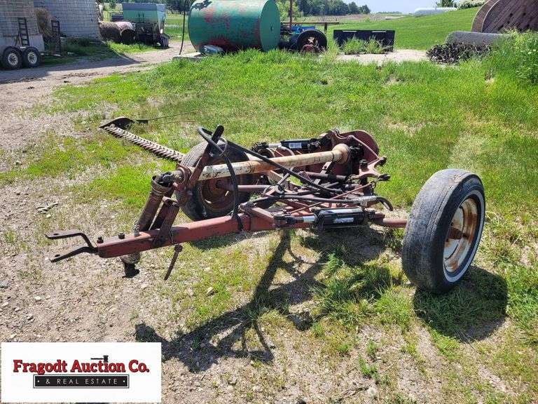 International 1100 Sickle Mower, 9' Bar, Rowse Hyd - Fragodt Auction ...