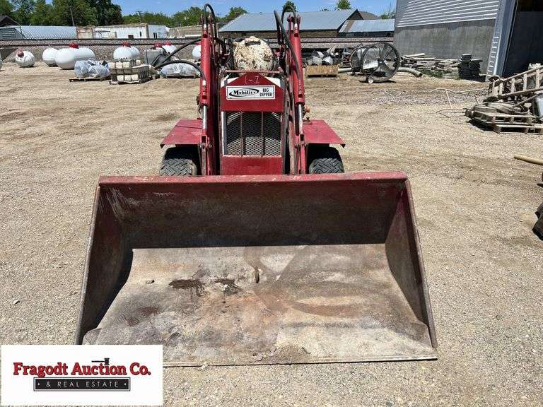 Big Dipper Front End Loader, Current Operating Con - Fragodt Auction ...
