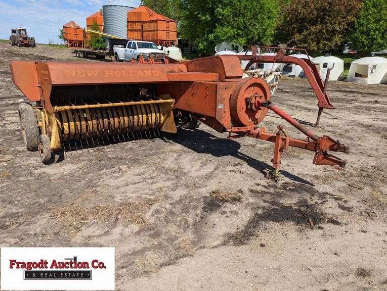 New Holland Hayliner 268 Square Baler, Rear Hitch, SN: 22419 - Fragodt ...
