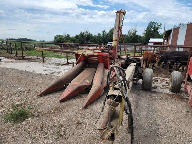 Gehl Model 800 Silage Chopper with 2 Row Corn Head, 1000 PTO, SN: 2017 ...
