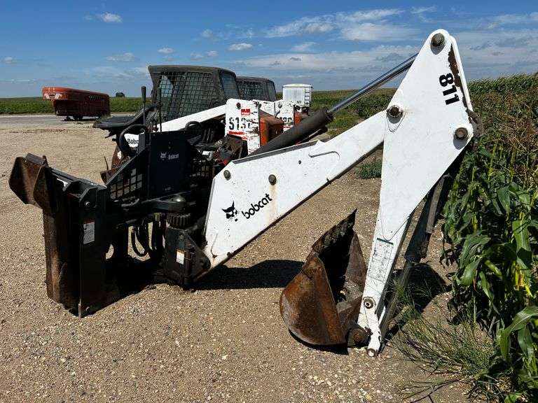 Bobcat 811 Skid Loader Backhoe Attachment, 20” Bucket, Low Flow ...