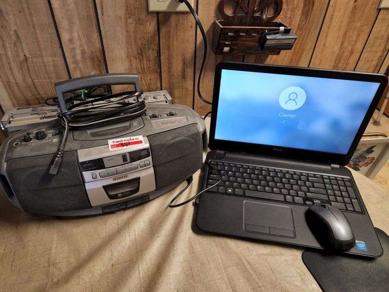 (2) Radios and Laptop Computer - Fragodt Auction and Real Estate LLC