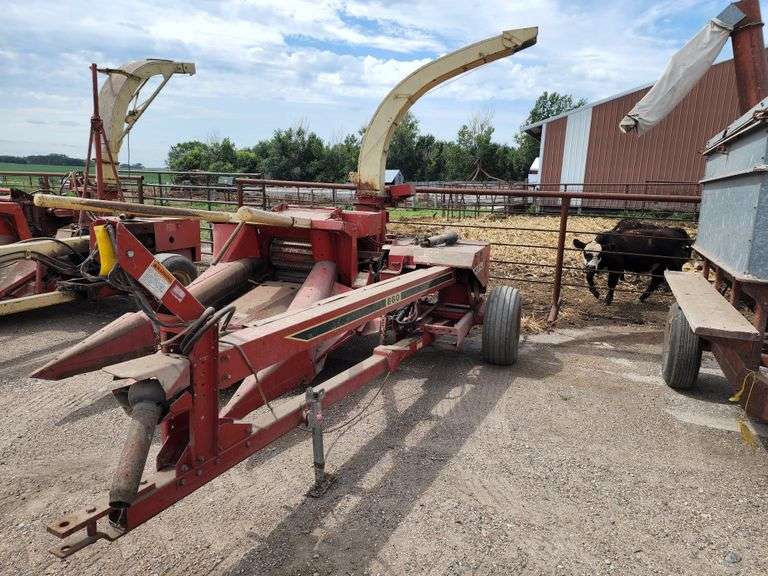 Gehl Model 860 Silage Chopper with 2 Row Head, 1000 PTO, SN: 8685 ...