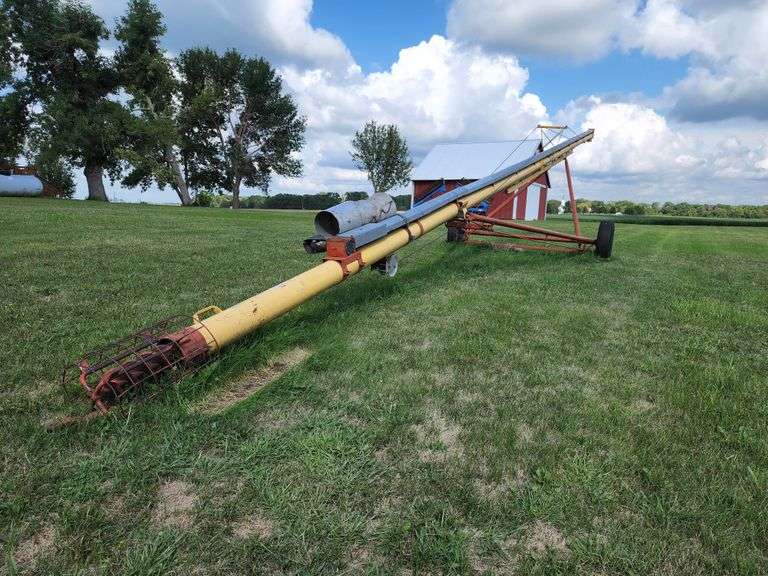 6” x 51’ Westfield W60 Auger, 540 PTO, 15” Tires on 4 Bolt Rims, Manual ...