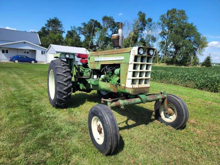 Oliver 1555, 2 Hyd, 3pt, 16.9x34 Rears, 7.50x15 Fronts, 6 Cylinder, Gas, Hydra Power Drive ...