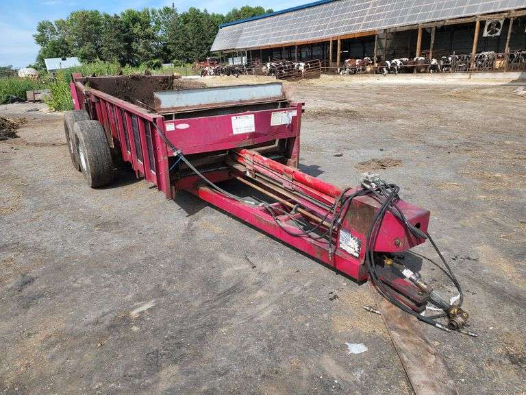 Hagedorn 275 Manure Spreader, Hydra Push, Poly Floor and Sides, Slope ...