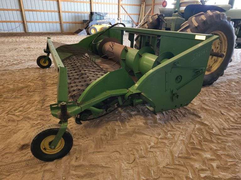 John Deere Model 212 5 Belt Pickup Head, Always Stored Inside, Greased ...