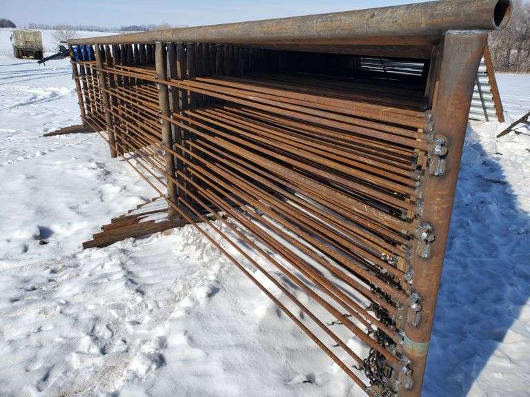 (5) 24' Freestanding Corral Panels, Built From 2 7/8" Well Pipe and 3/4 ...