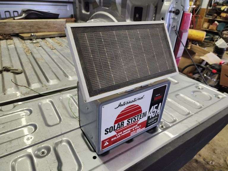 International Solar Fencer, Model 45A, Low Impedance 6 Volt - Fragodt ...
