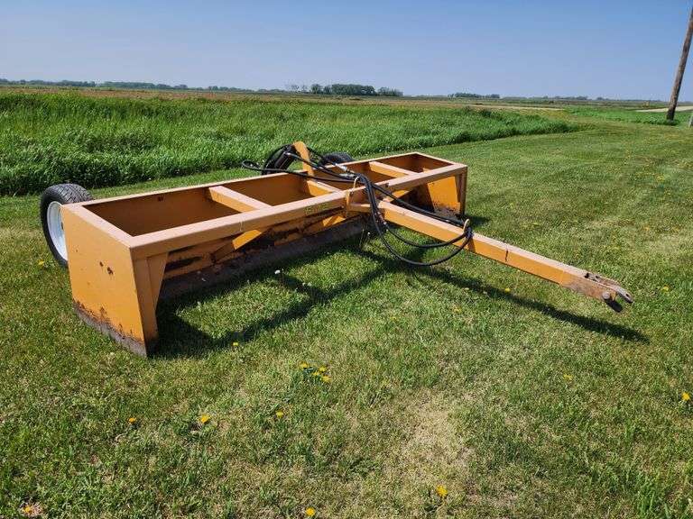 12’ Hydraulic Box Scraper - Fragodt Auction and Real Estate LLC