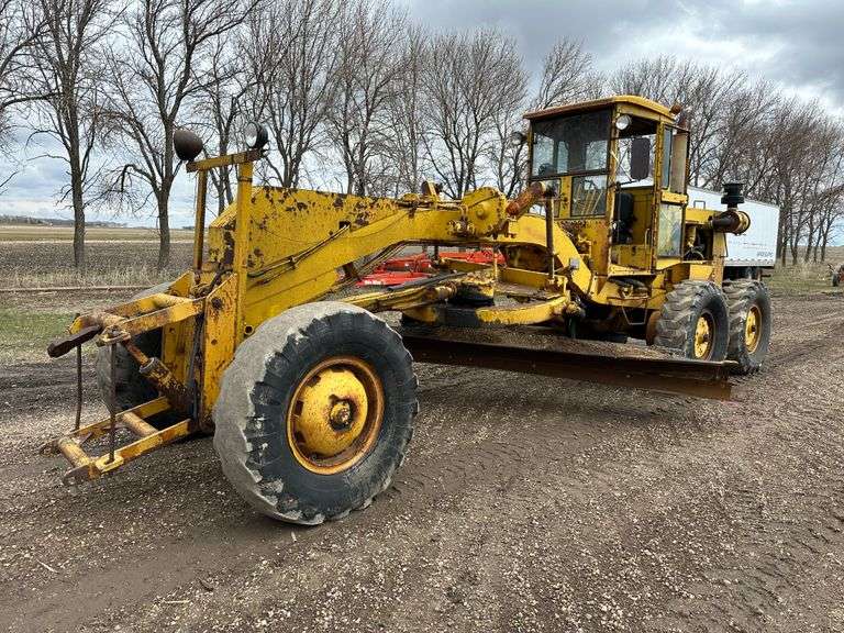 1973 Wabco 555 Road Grader, 855 Cummings, 14’ Blad - Fragodt Auction ...