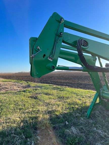 John Deere H480 Loader with Joystick Control, Mounts for a John Deere ...
