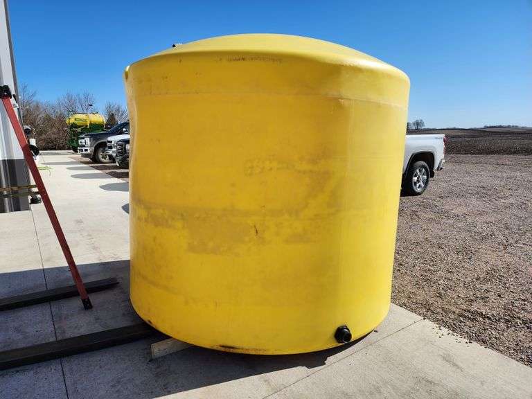 Ace RotoMold 1850 Gallon Upright Poly Tank with 2” Discharge Hole ...