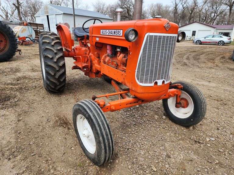 Allis Chalmers D17 Tractor, 14.9x28 Rears, 6:00 x 16 Fronts, 1 Rear ...