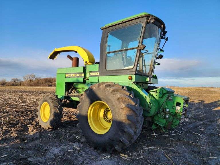 John Deere 5830 Chopper, 437 Hours on Engine Overhaul, 1 Year on Knives ...