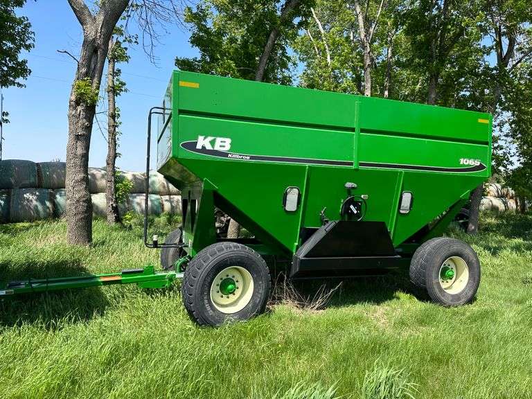 Killbros 1065 Gravity Wagon, 4 Brakes, Extendable Hitch, LED Lights ...