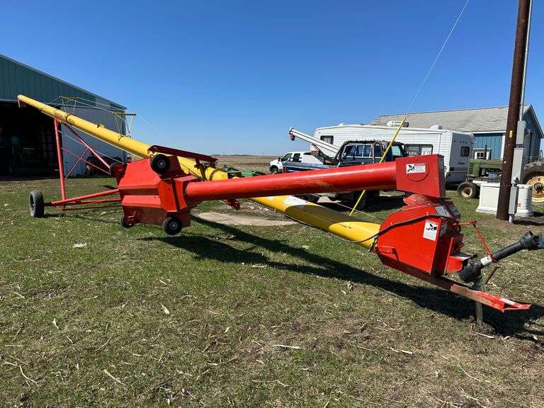 Westfield MK 100-61 Auger, Hyd Lift, 540 PTO, Hyd Lift, Dual Auger ...