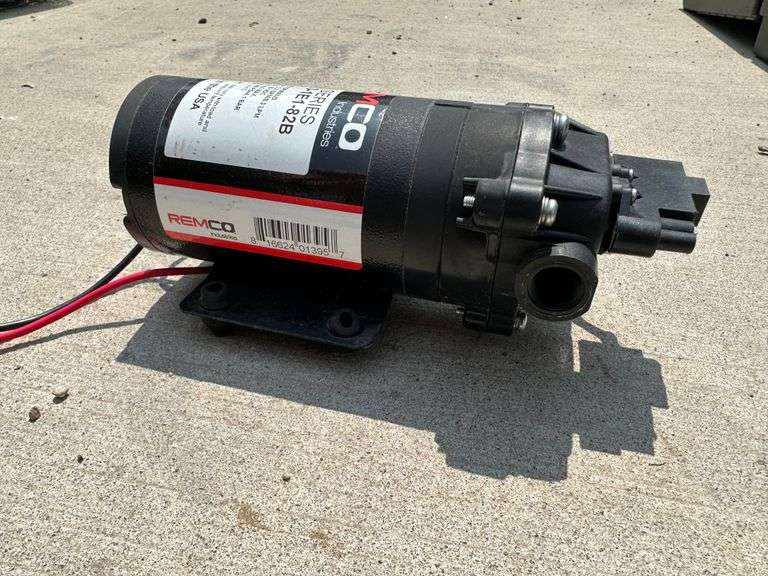 Remco 3300 Series 12V Pump – New - Fragodt Auction and Real Estate LLC