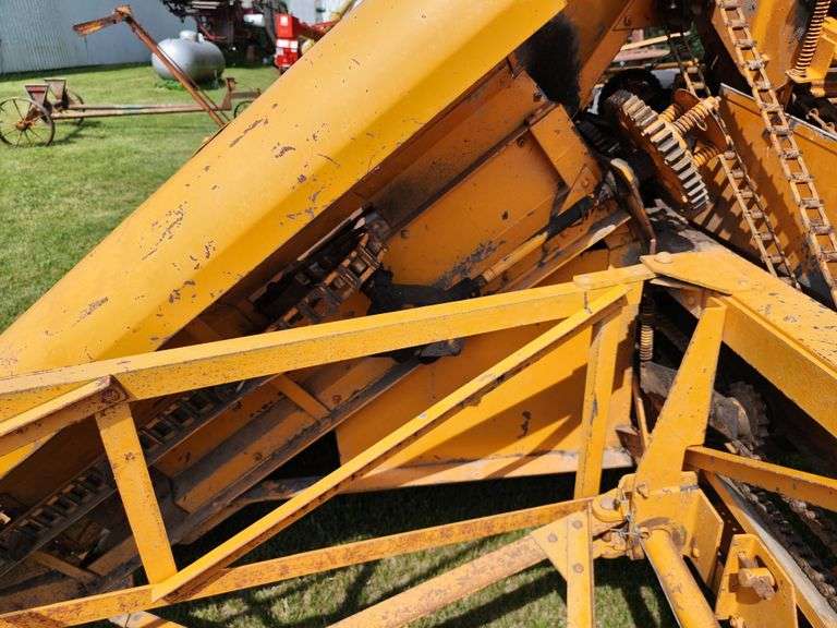 Minneapolis Moline 2 Row Corn Picker, Set up for Wide Rows - Fragodt ...