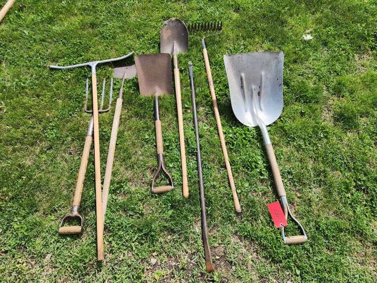 Shovels, Rake, Pitch Fork, Metal Bar - Fragodt Auction and Real Estate LLC