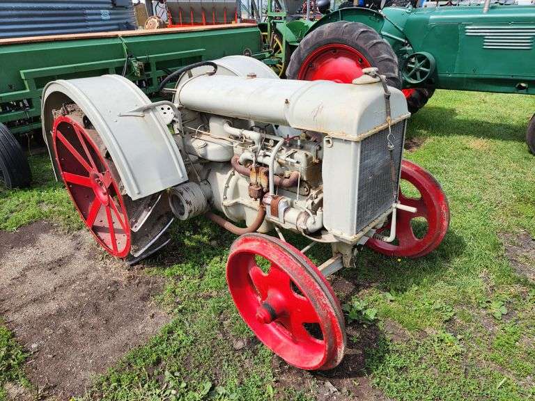 1929 Fordson Tractor, Wide Front, Steel Wheels, Gas, Side Flywheel, SN ...
