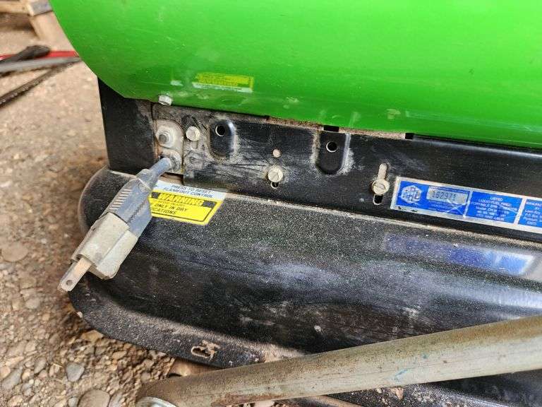 Lawn-Boy Porta-Heat, 55,000BTU and Kerosene Jug - Fragodt Auction and ...