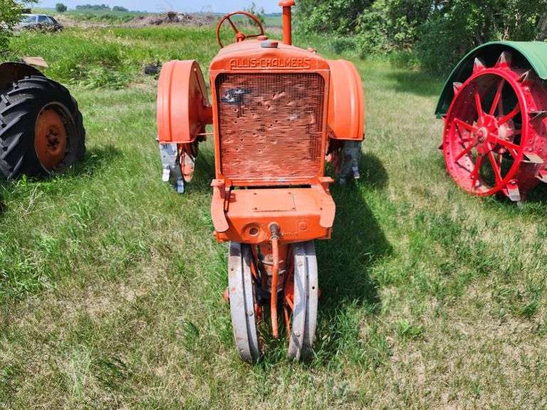 1936 Allis Chalmers WC, Narrow Front, Steel Wheel, Engine is Loose, Should Run and a Little Work ...